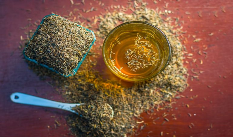 11 Benefits of Drinking Cumin Water (Jeera Water) During Pregnancy